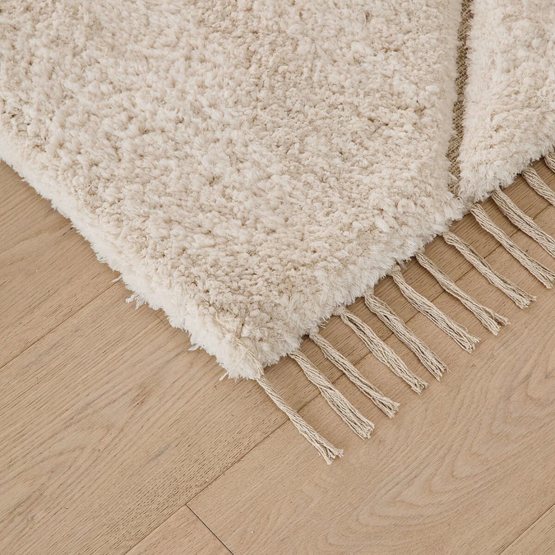 Sophia Rug - White, Extra Large - 270cm x 180cm - Kmart