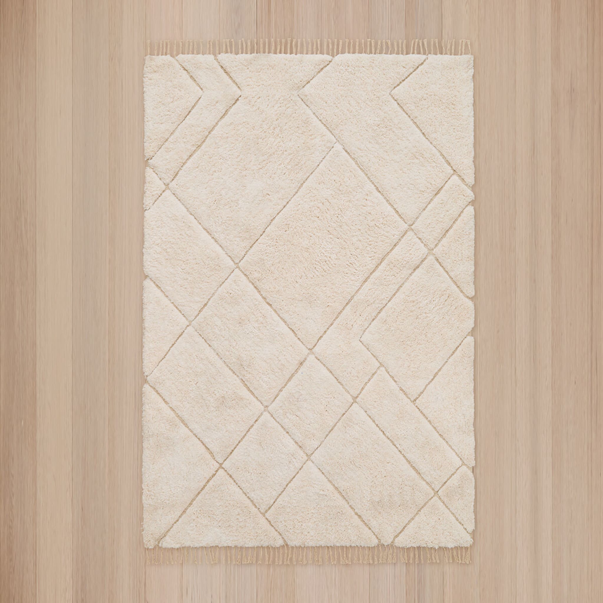 Sophia Rug - White, Extra Large - 270cm x 180cm - Kmart