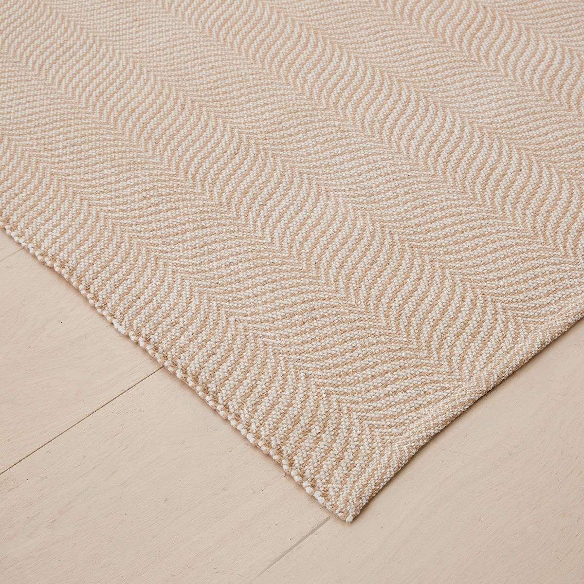 Wave Rug - Large - 235cm x 160cm - Kmart