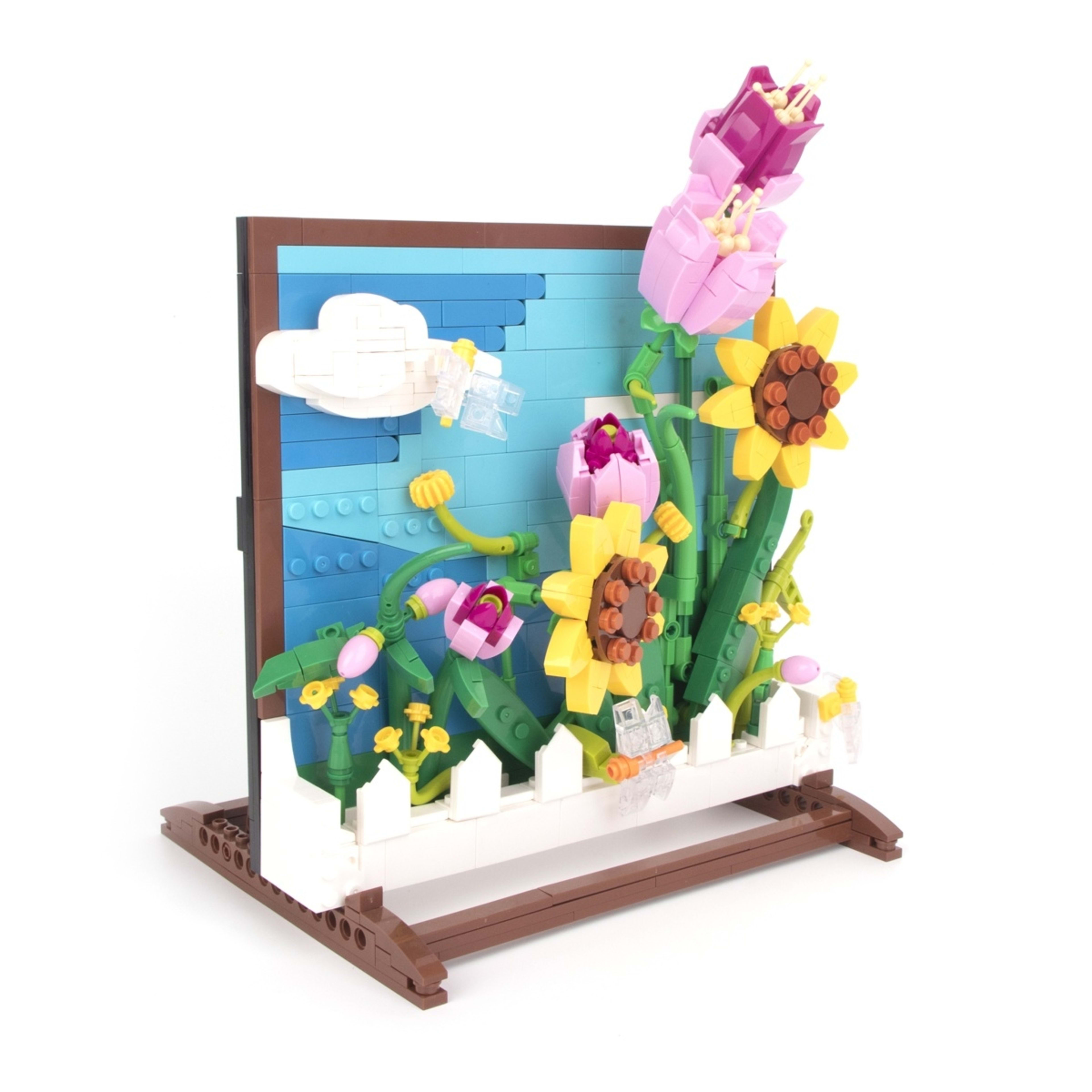 670 Piece Mini Blocks Flower Series: Flower Frame - Kmart