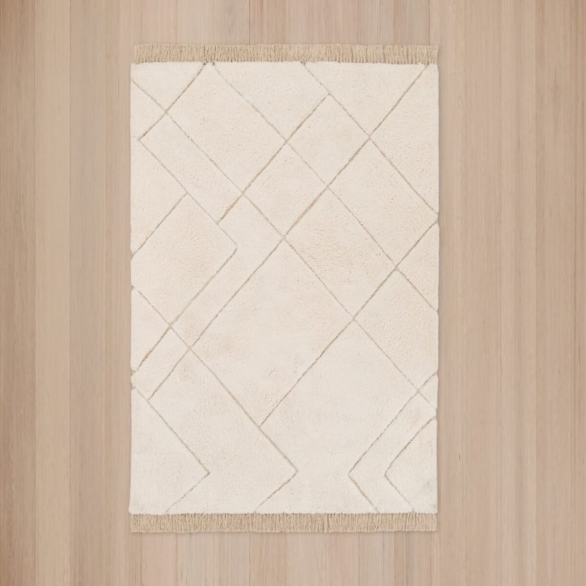 Sophia Rug - White, Large - 235cm x 160cm - Kmart NZ
